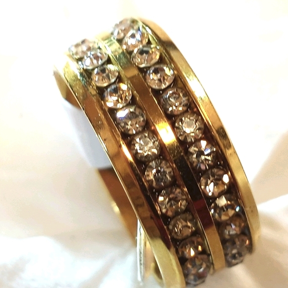 Jewelry | Cubics In 2 Rows Around The Ring | Poshmark